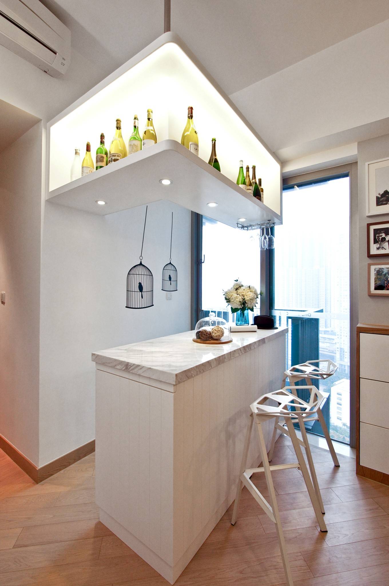 i-UniQ Grand - A Scandinavian & Bar at Home - Inbloom Concept