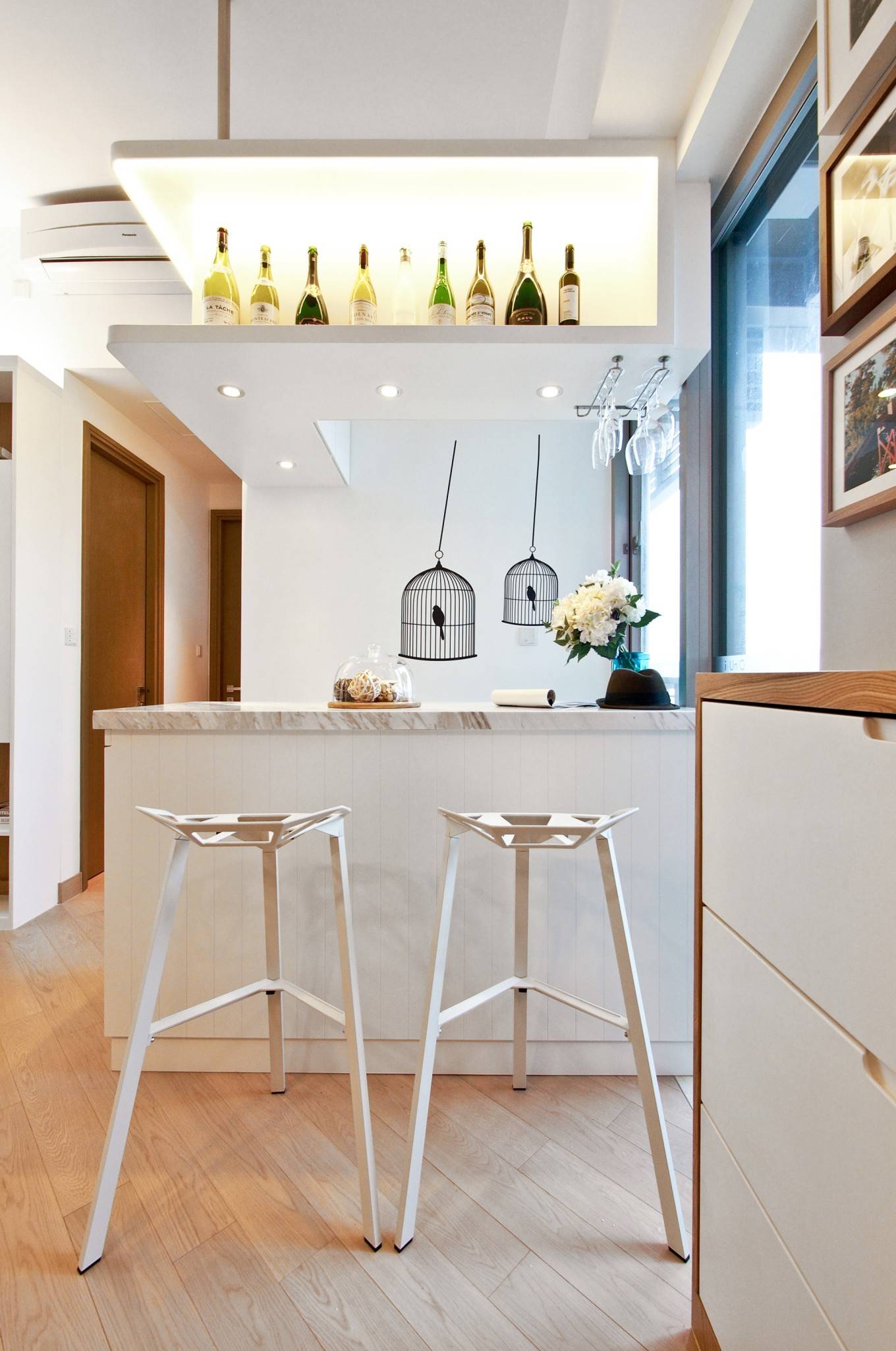 i-UniQ Grand - A Scandinavian & Bar at Home - Inbloom Concept