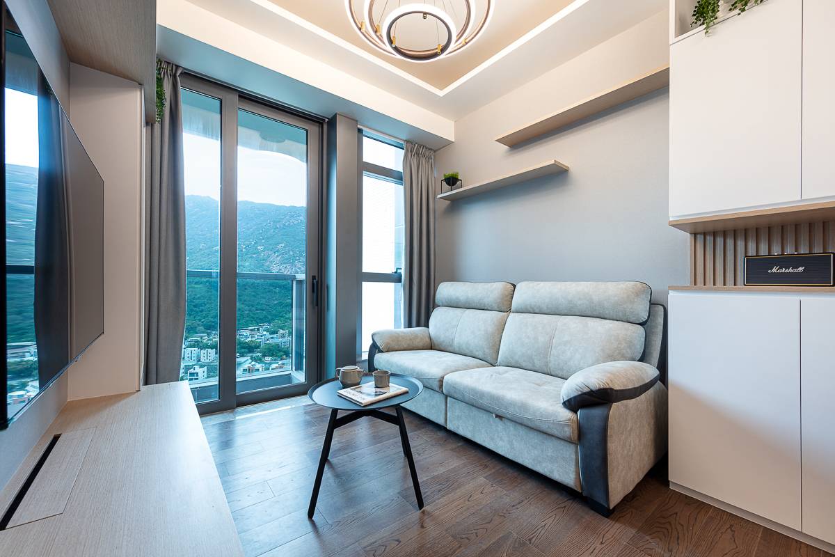 Le Pont - Neat and Comfy Design with Wood Elements - Inbloom Concept